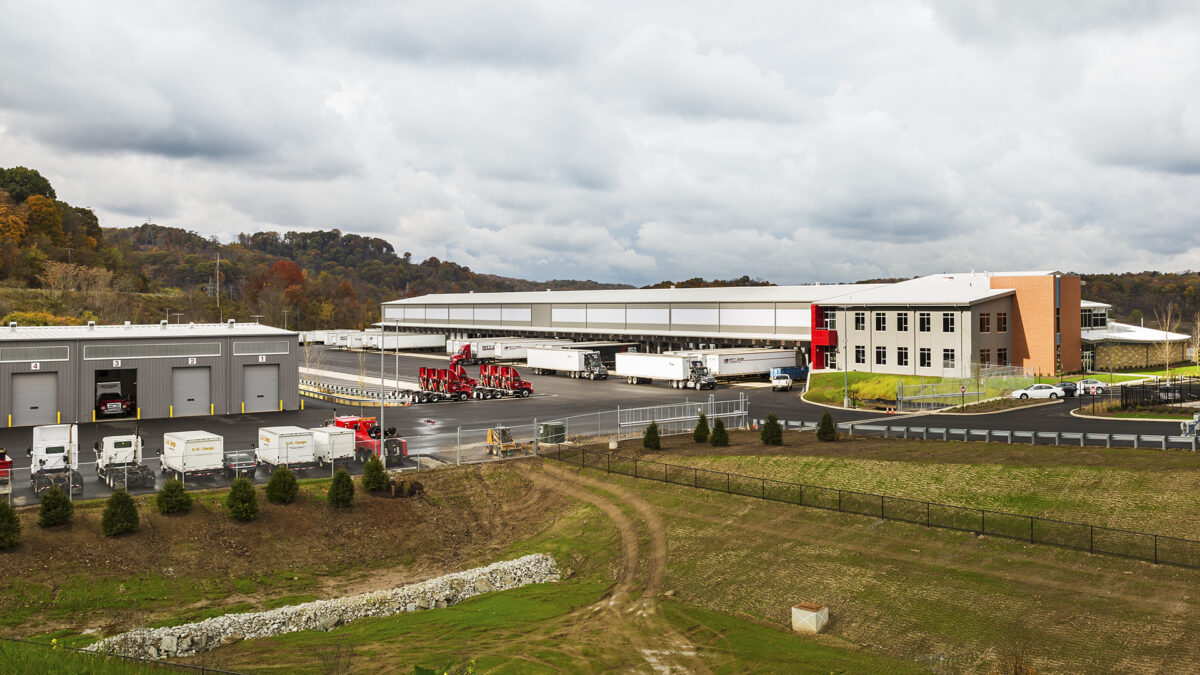 EXPRESS HEADQUARTERS – LGA Partners